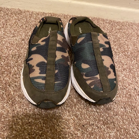 Shoes | Angel Steps Slides | Poshmark